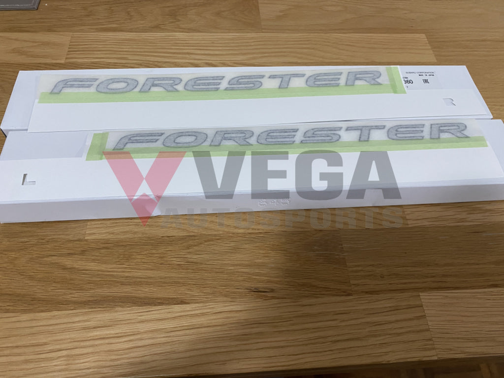 "Forester" Door Emblem Set (RHS & LHS) to suit Subaru Forester SF5 00 ...