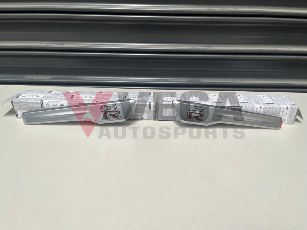Front Guard Emblem Finisher Set RHS / LHS to suit Nissan R35 GTR 2015 ...